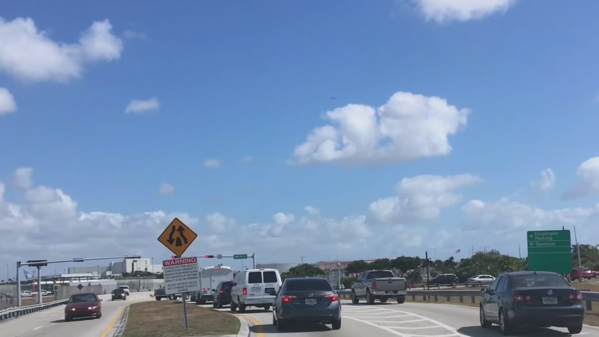 Cierran parcialmente un tramo del Perimeter Road, la carretera que ...